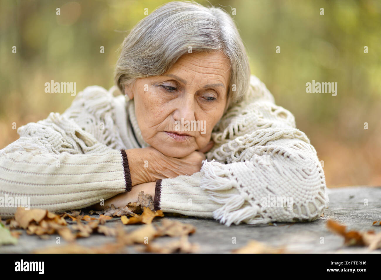 Woman on nature hi-res stock photography and images - Alamy