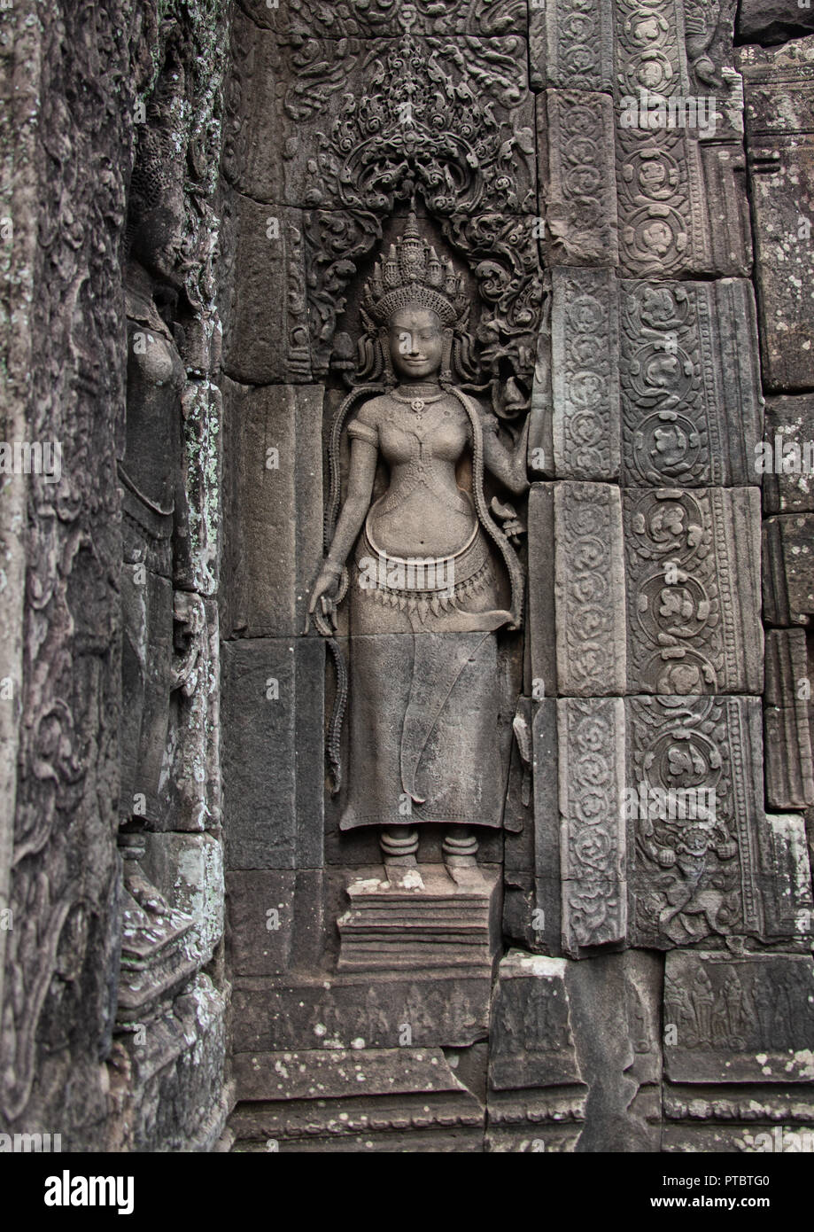 Khmer statue in Angkor wat, Siem Reap Province, Angkor, Cambodia Stock ...