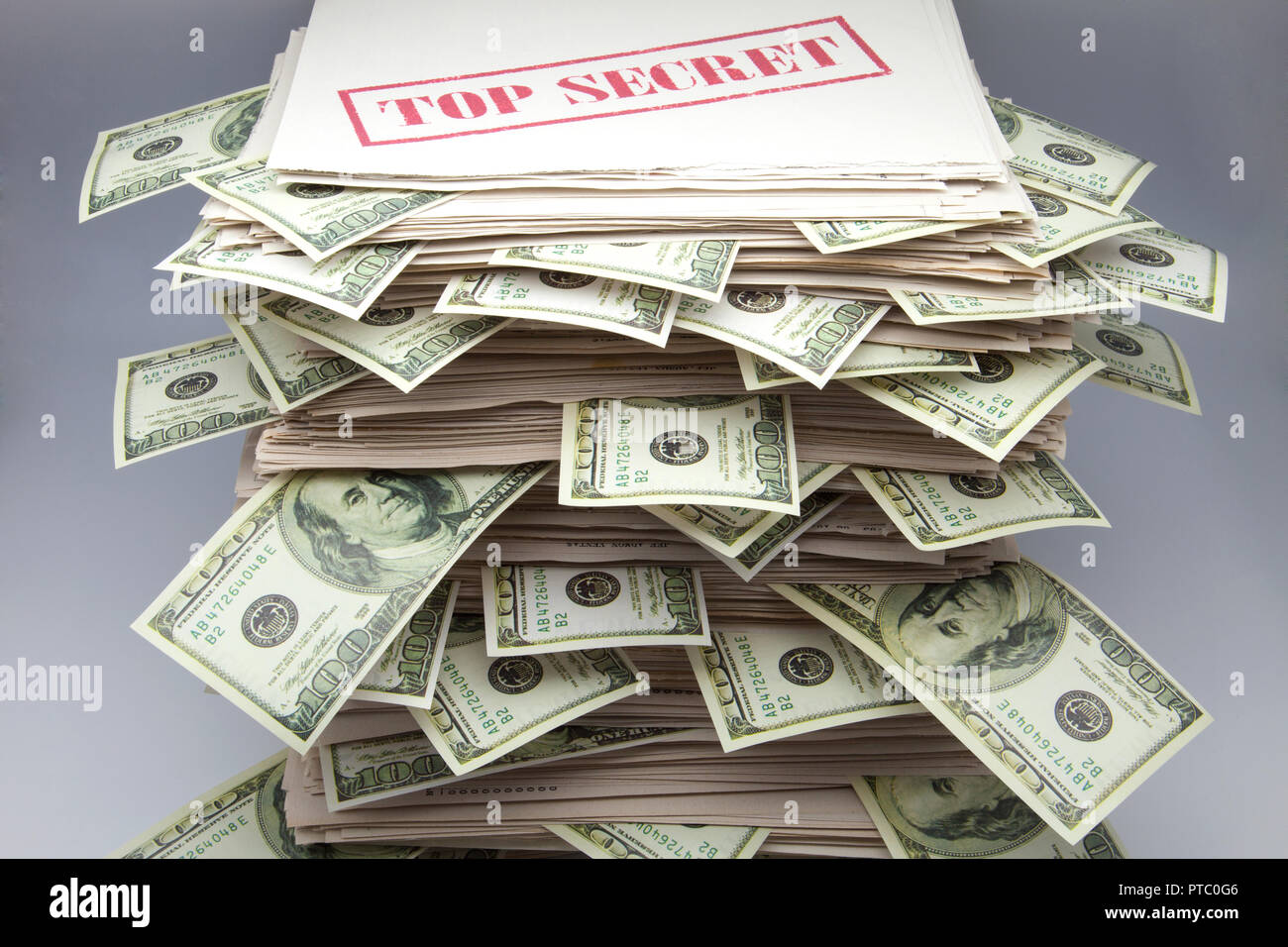 Pile of legal documents hi-res stock photography and images - Alamy