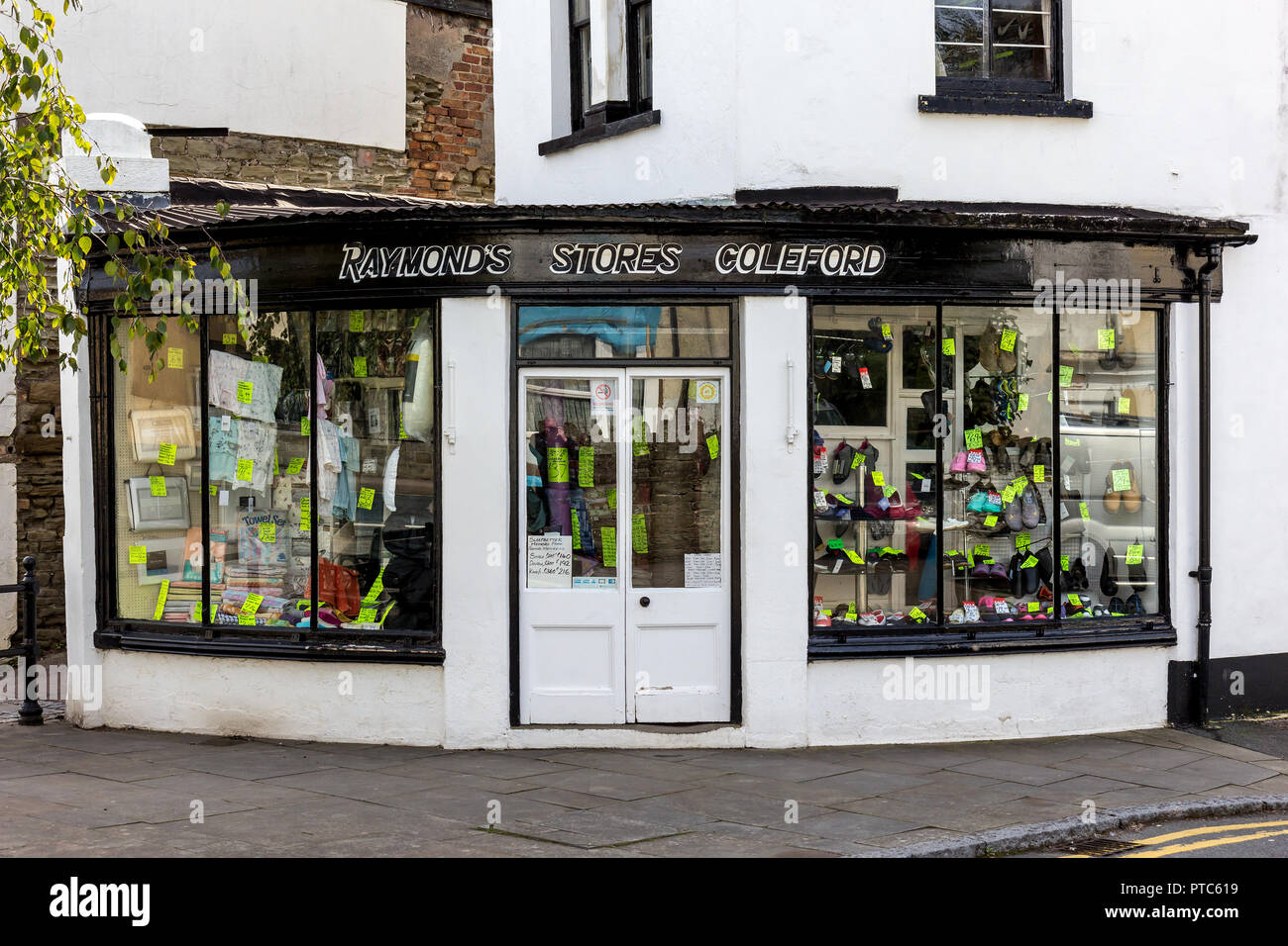 Indian takeaway outlet hi-res stock photography and images - Alamy