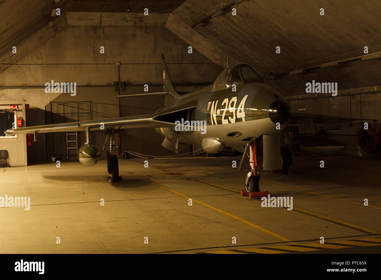 Hardened aircraft shelter hi-res stock photography and images - Alamy