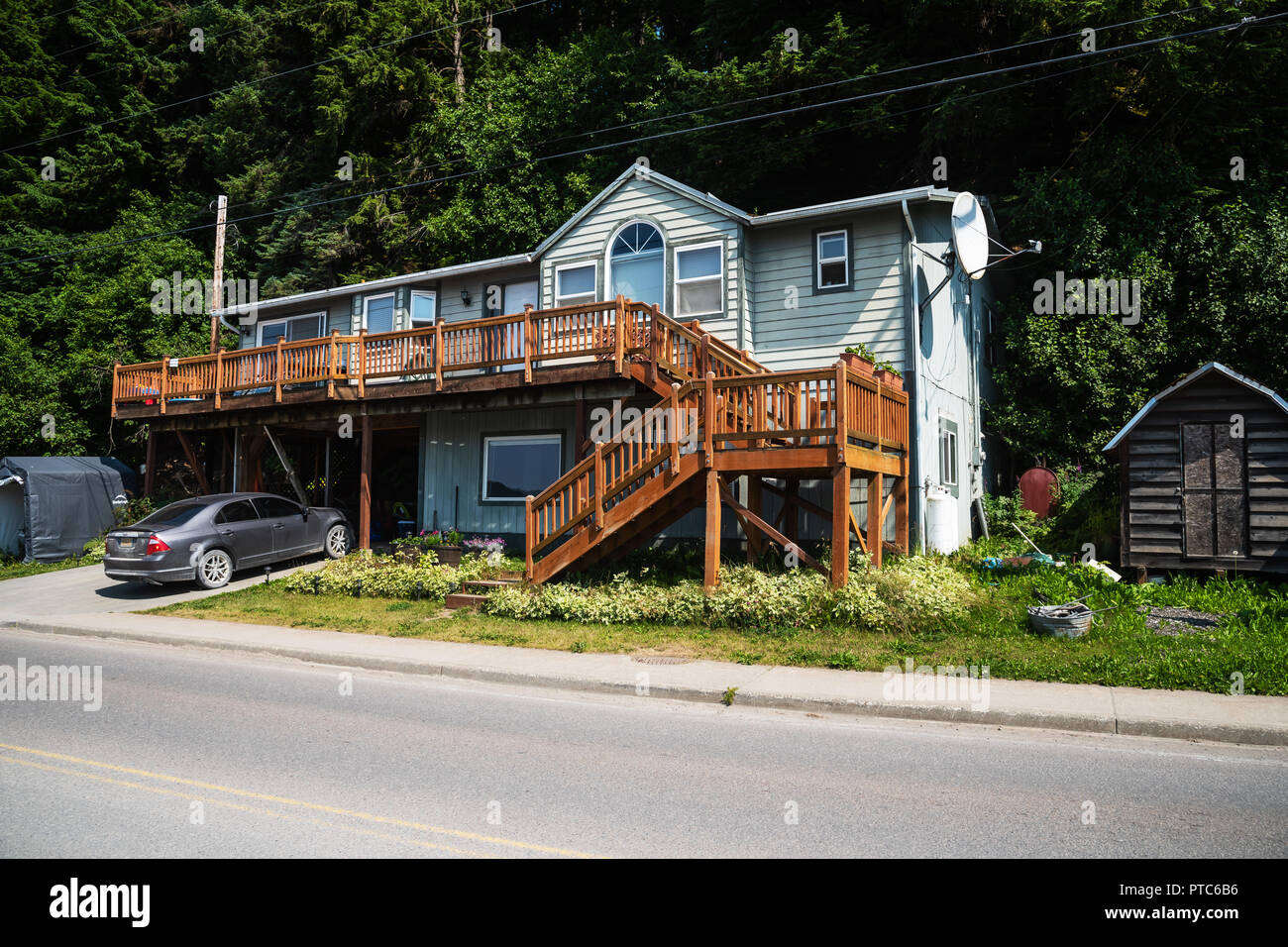 Wooden houses native americans hi-res stock photography and images - Alamy