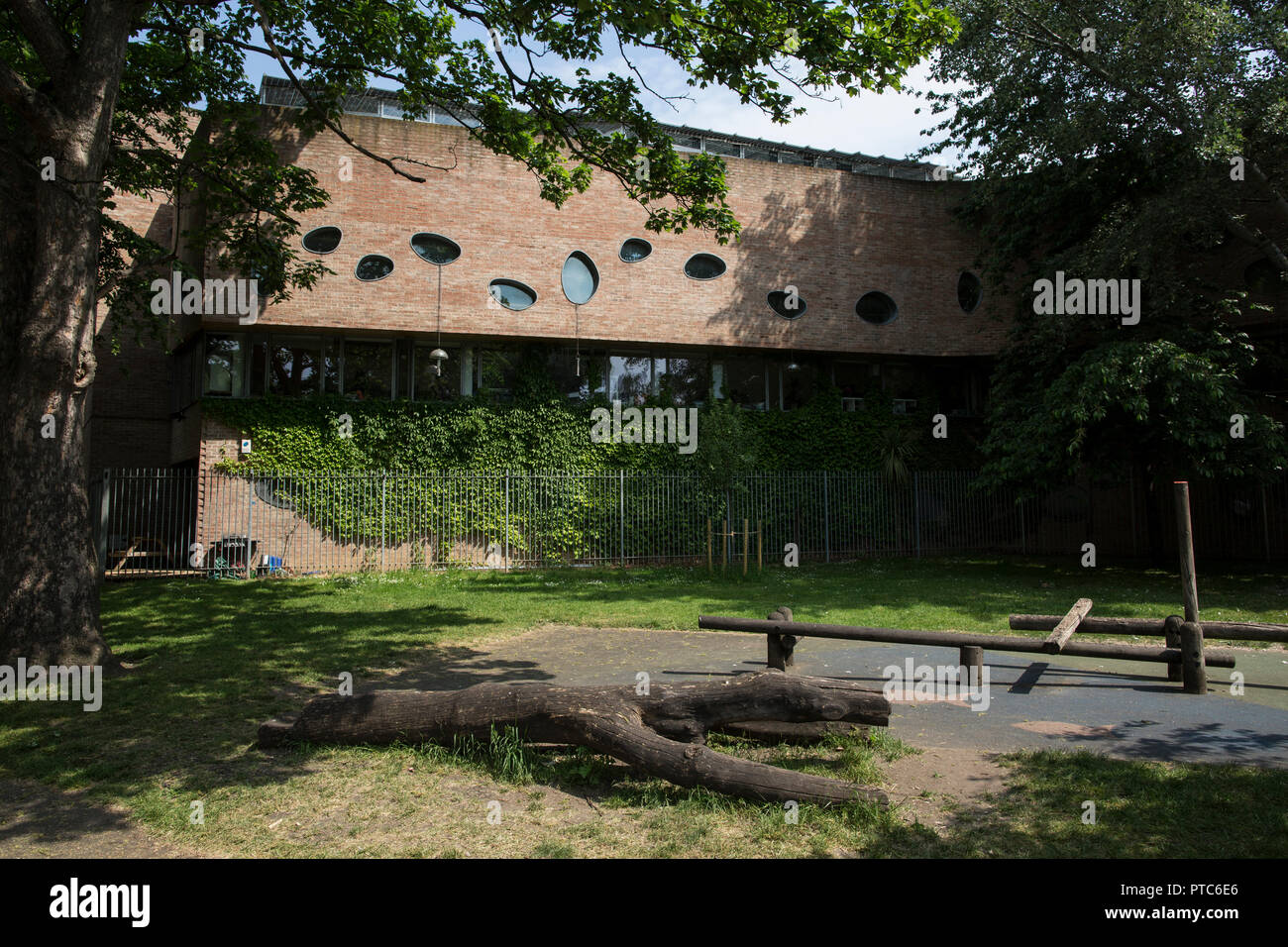 Organisation clientearth hi-res stock photography and images - Alamy