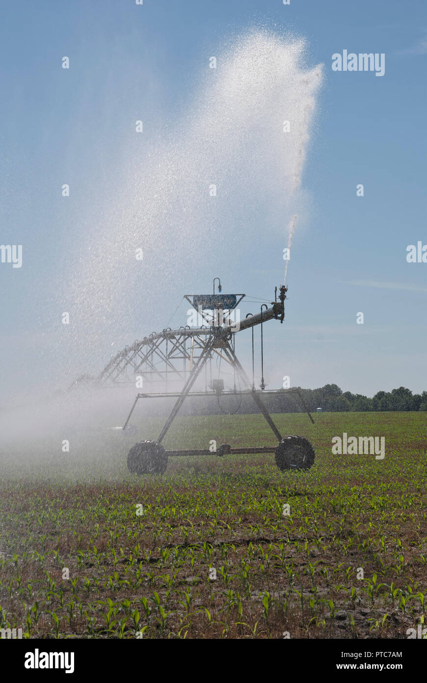 Irrigation pivot system hi-res stock photography and images - Alamy