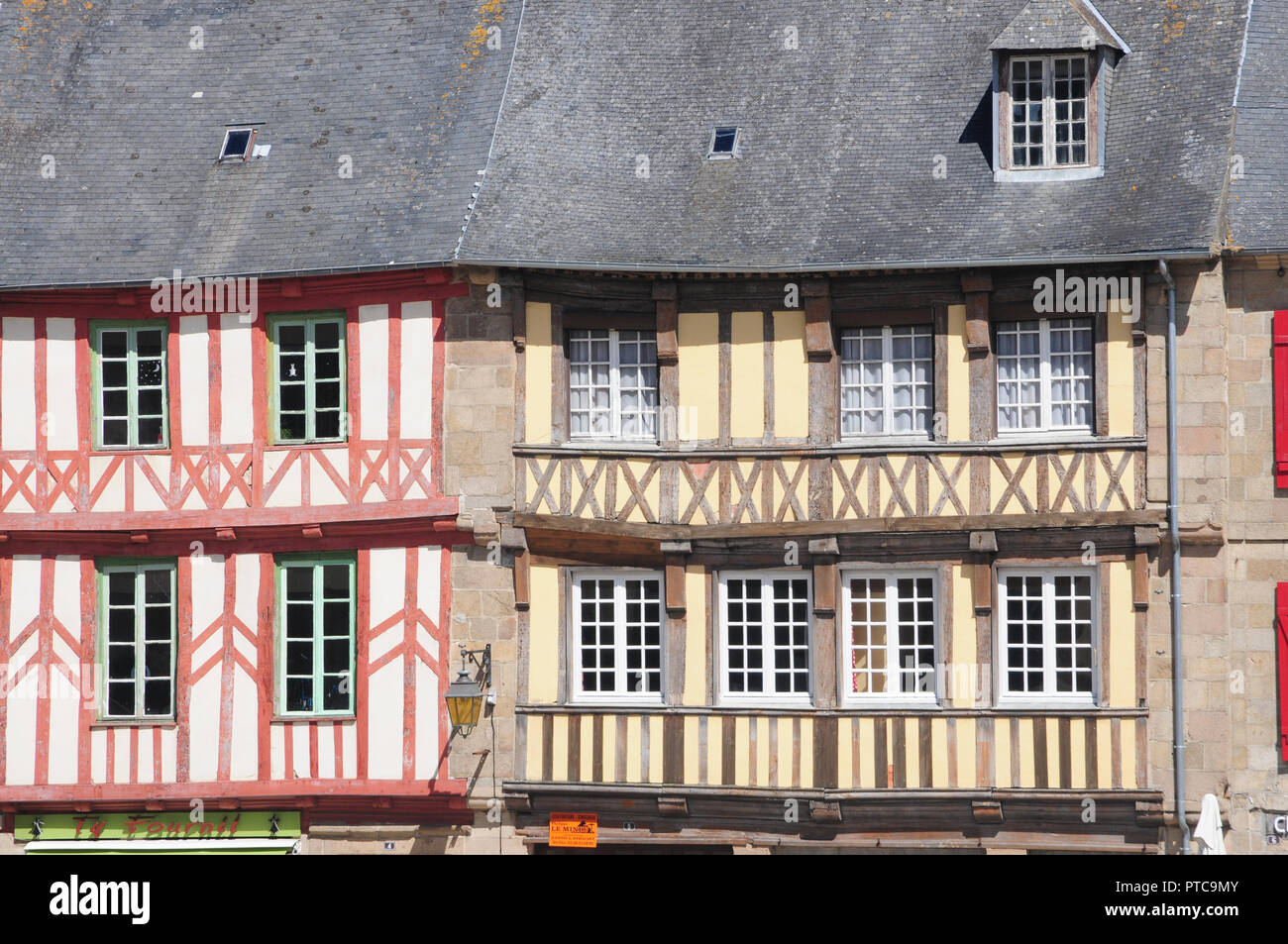 Medieval timber architecture hi-res stock photography and images - Alamy
