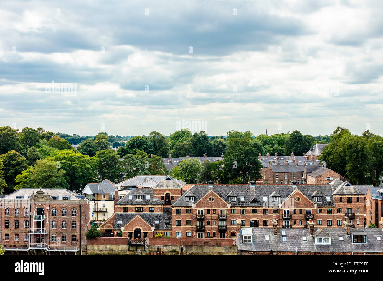 Aerial uk buildings hi-res stock photography and images - Alamy