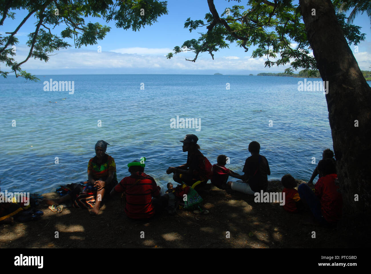 People celebrating Papua New Guinea National Day at Tusbab beach ...