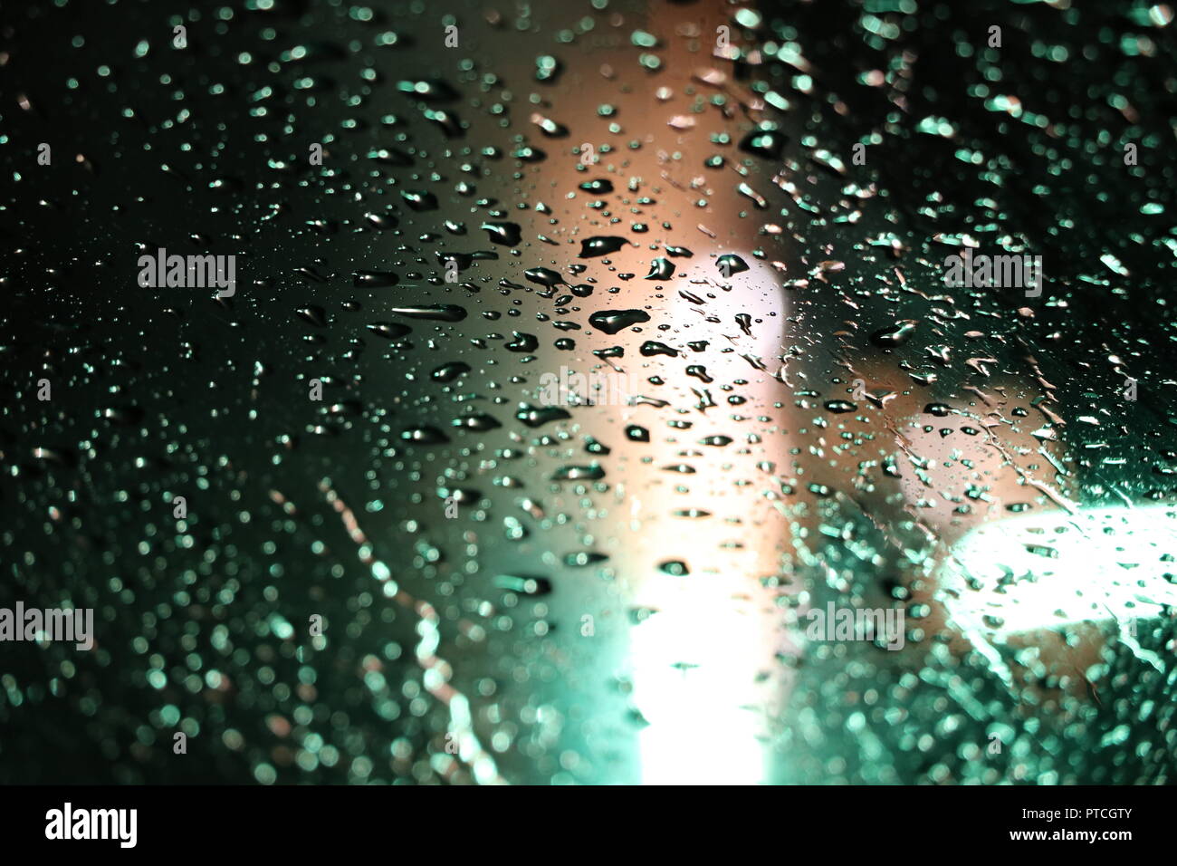 Reflections through glass hi-res stock photography and images - Alamy