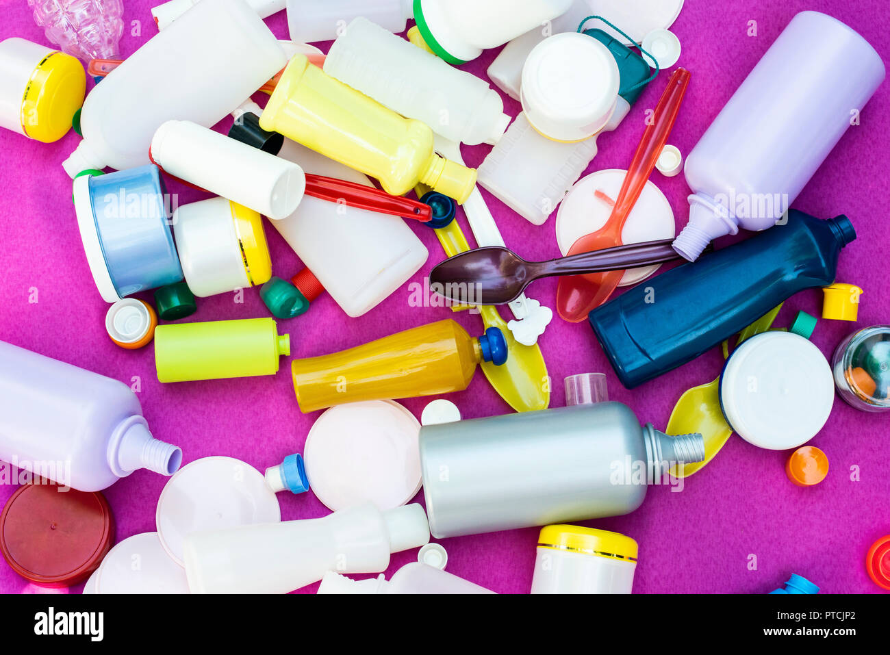 Plastic packages hi-res stock photography and images - Alamy