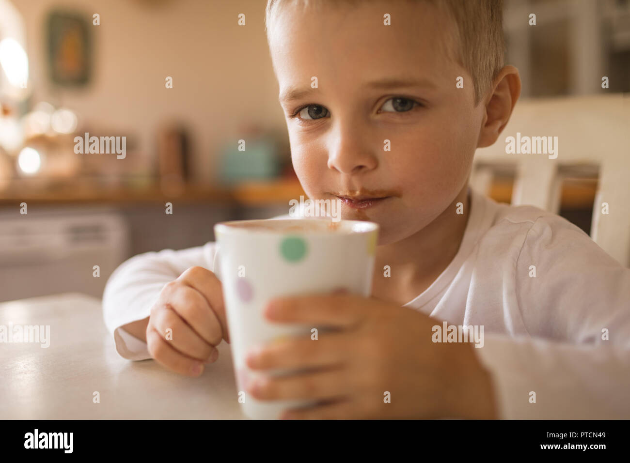 Boy with messy hair hi-res stock photography and images - Alamy