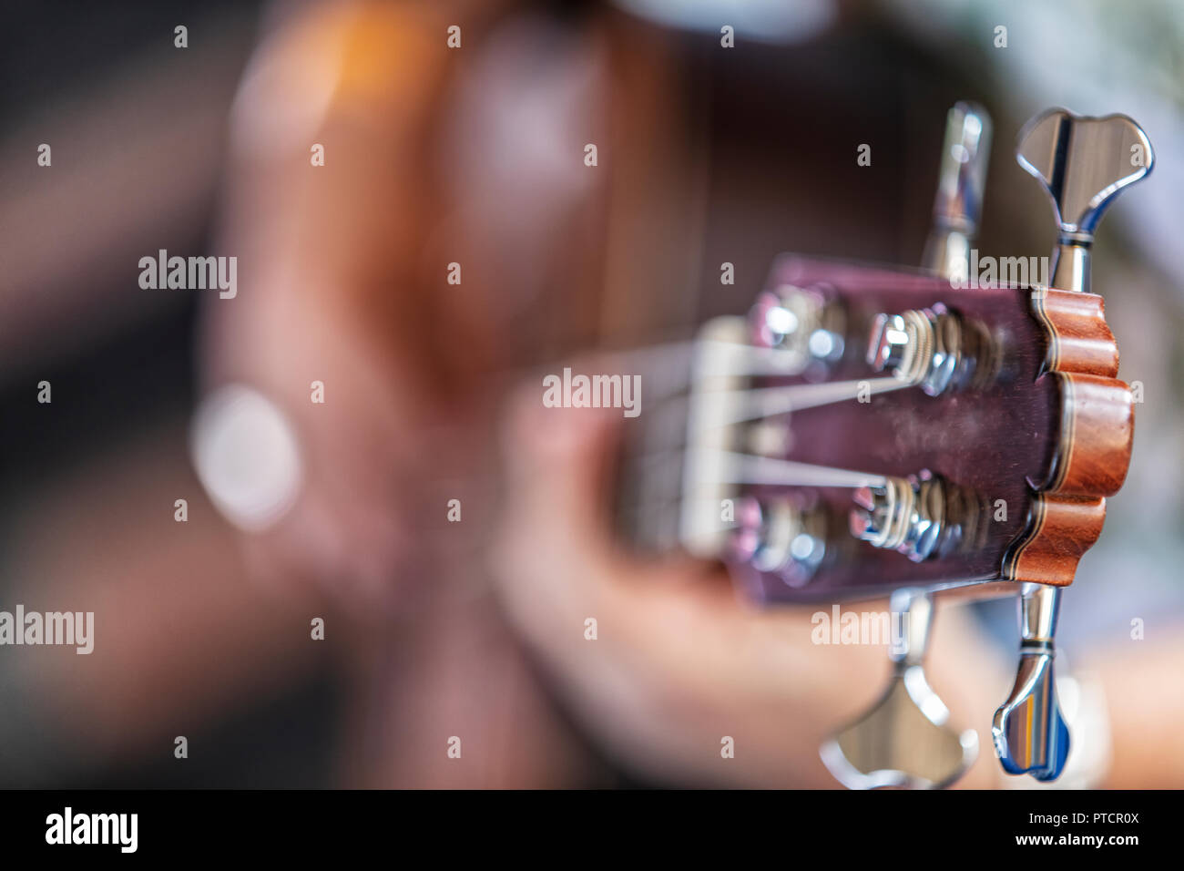Fado dancing hi-res stock photography and images - Alamy