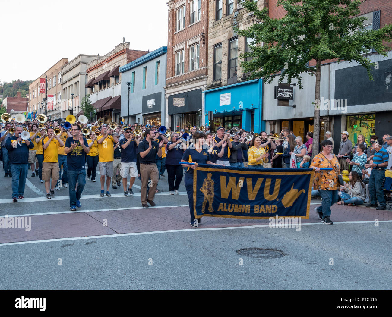 Marching Band Leader Stock Photos & Marching Band Leader Stock Images ...