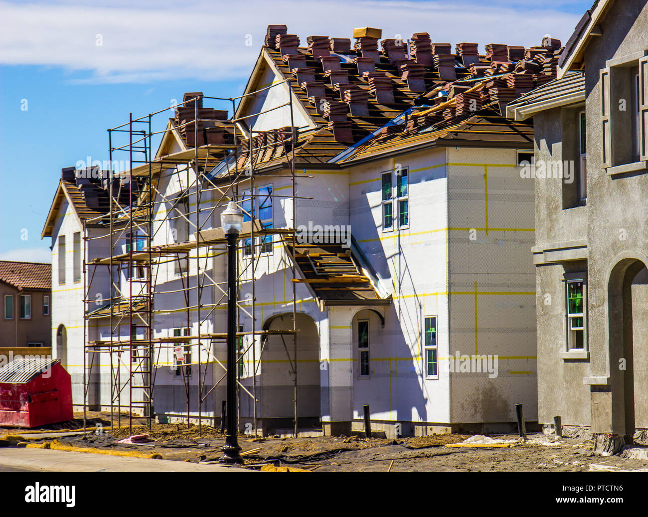 Two story wooden buildings hi-res stock photography and images - Alamy
