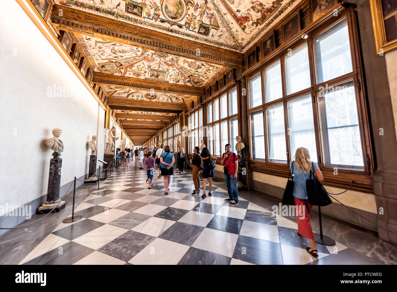 Uffizi gallery florence interior hi-res stock photography and images ...