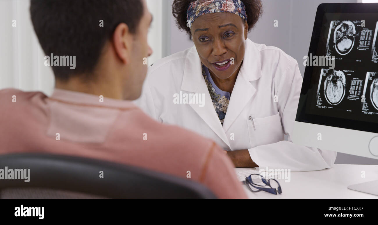 Hospital brain scans hi-res stock photography and images - Alamy