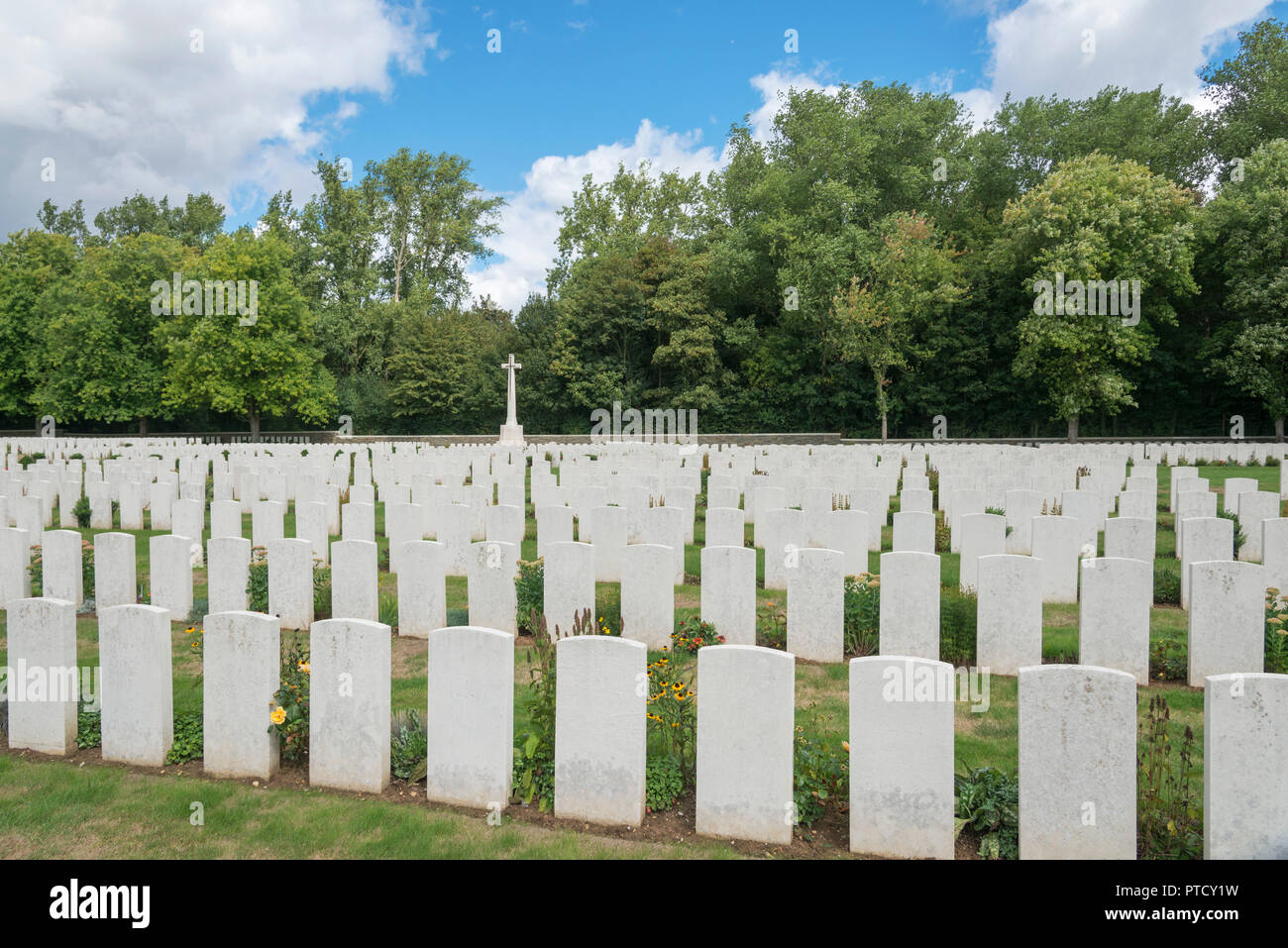 Vimy cemetery hi-res stock photography and images - Alamy