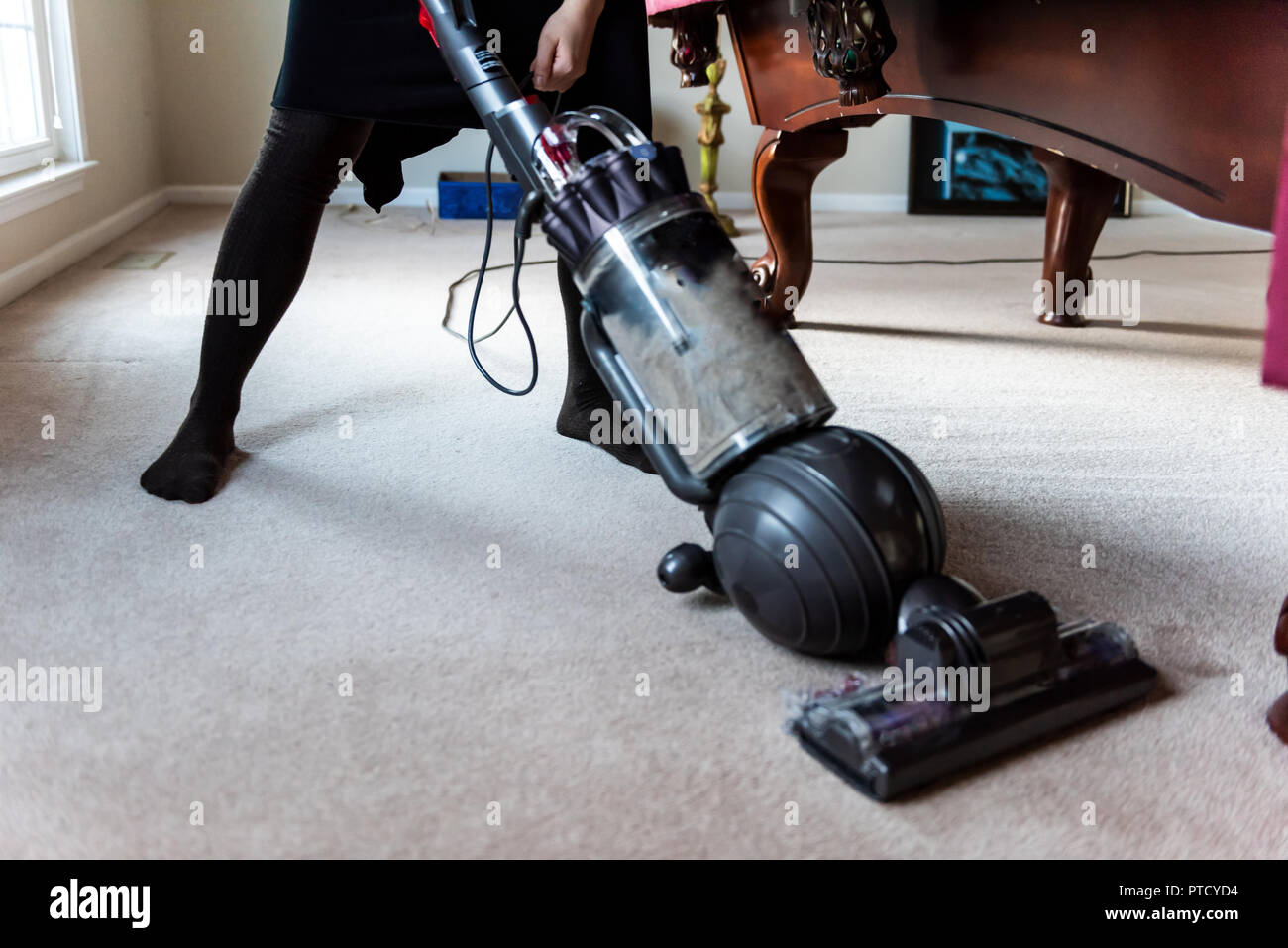 Vacuuming Woman High Resolution Stock Photography and Images - Alamy