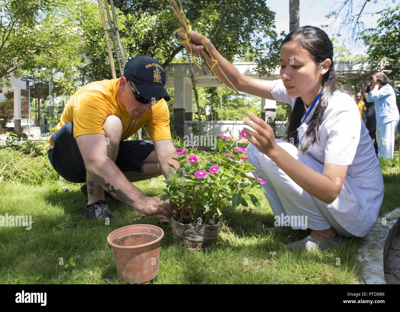KHANH HOA, Vietnam (July 7, 2017) Aviation Structural Mechanic 1st ...