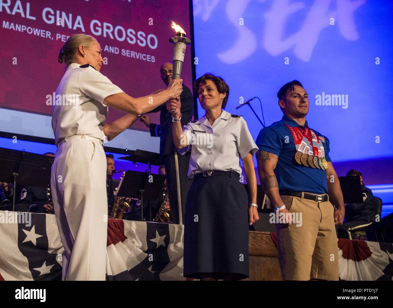 Lt gen gina grosso hi-res stock photography and images - Alamy