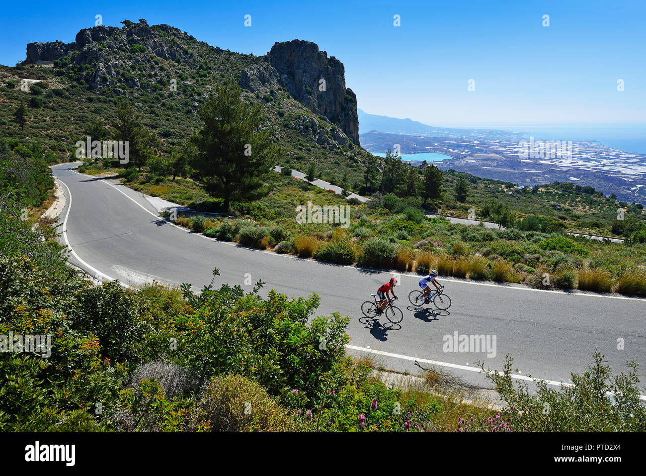 Two cyclists racing hi-res stock photography and images - Alamy