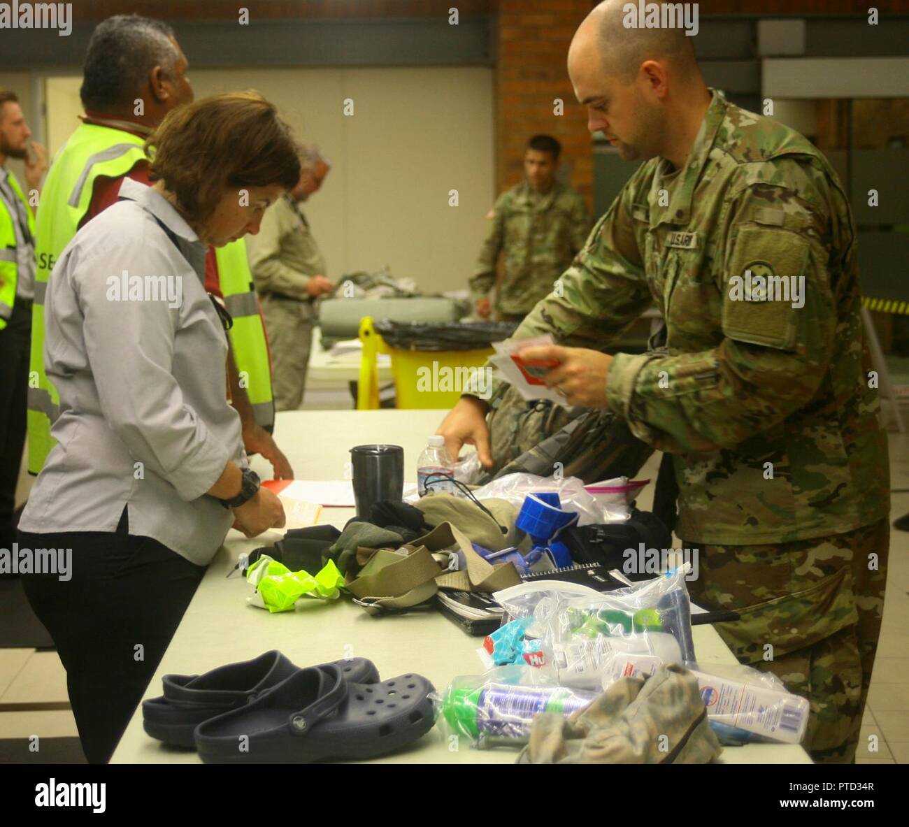 Airport customs australia hi-res stock photography and images - Alamy