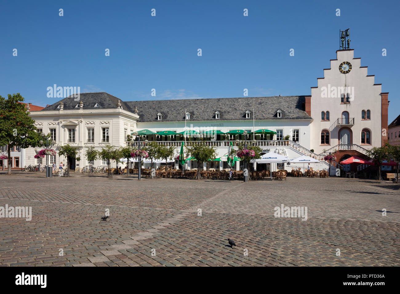 The Old Department Store, Böckingsche Haus, town hall square, Landau in ...