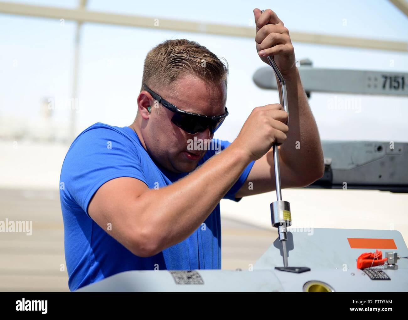 309th aircraft maintenance wing hi-res stock photography and images - Alamy