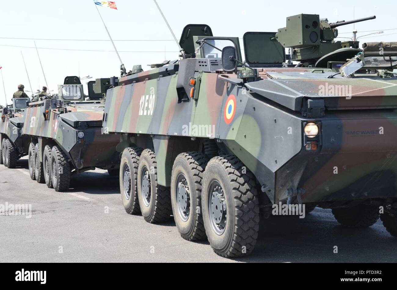 Hungarian/Romanian Border — Six Romanian Piranha IIIC, armored ...