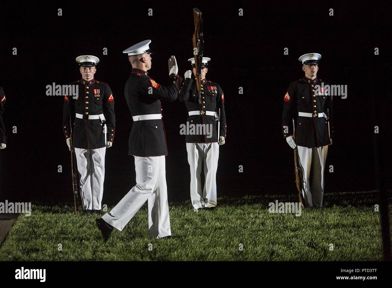 Us army barracks inspection hi-res stock photography and images - Alamy