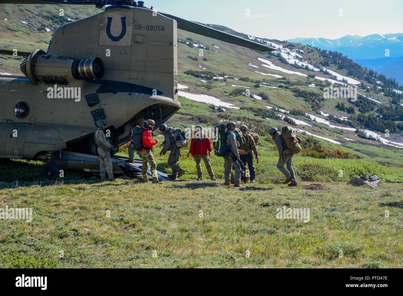 Special forces advanced mountain operations hi-res stock photography ...
