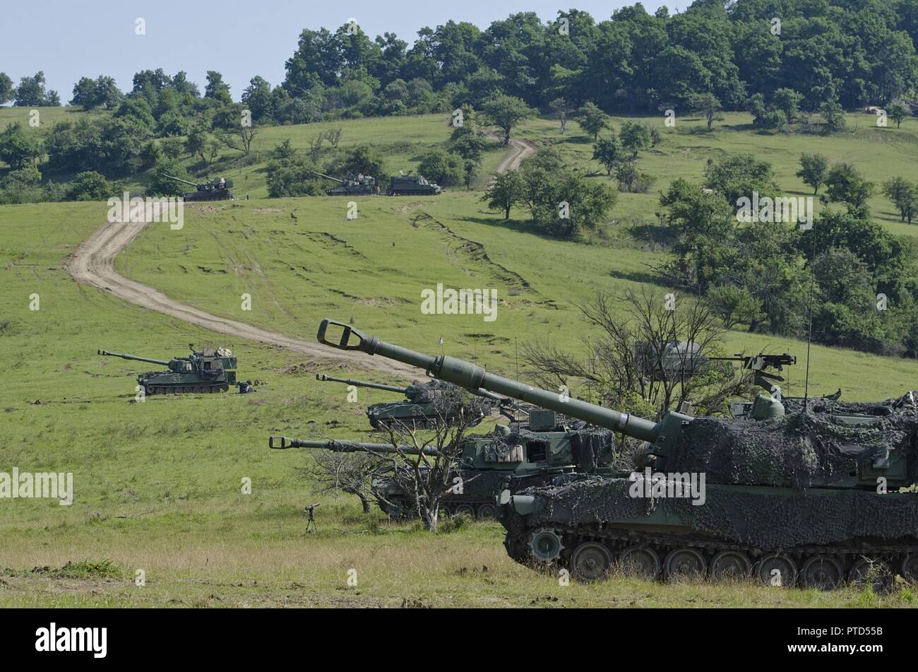 Us army paladins hi-res stock photography and images - Alamy Us army paladins hi-res stock photography and images - Alamy