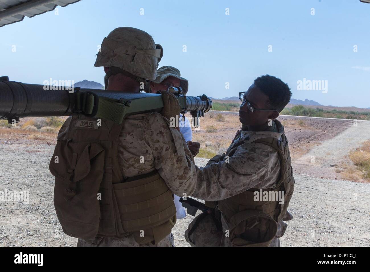 Marine air control group macg 38 hi-res stock photography and images ...