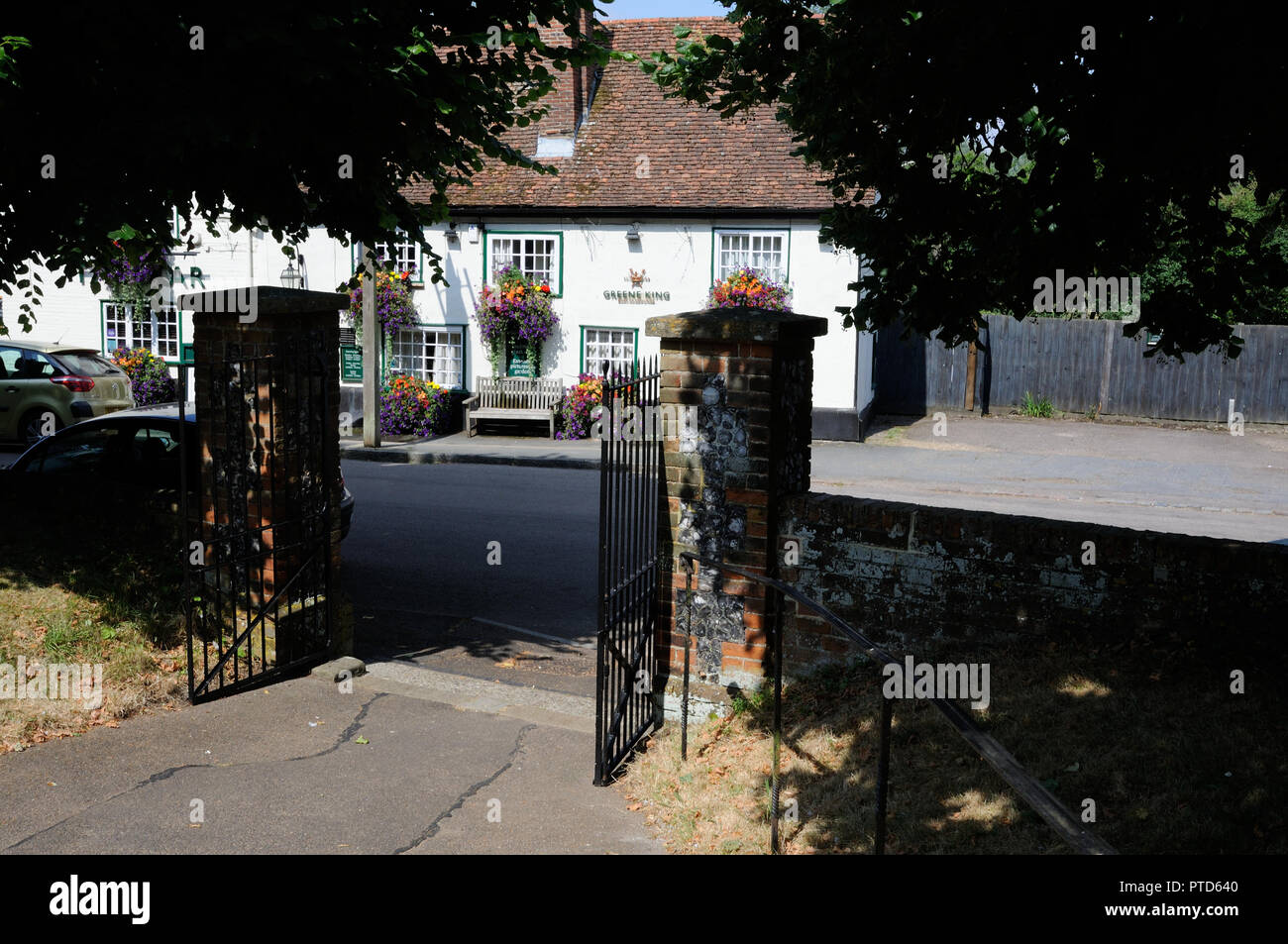 Standon village hi-res stock photography and images - Alamy