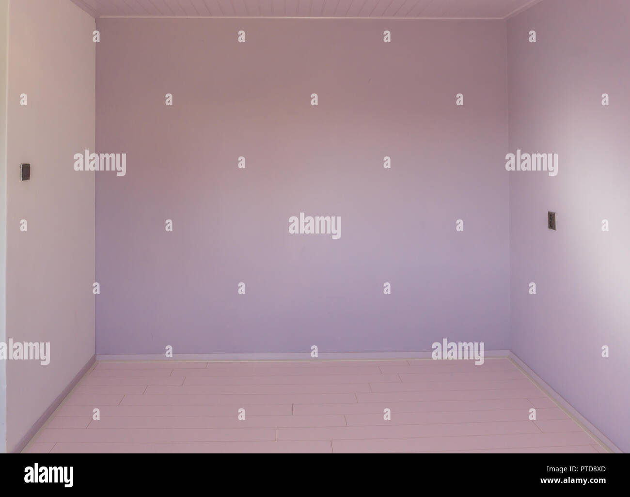 Nothing inside hi-res stock photography and images - Alamy