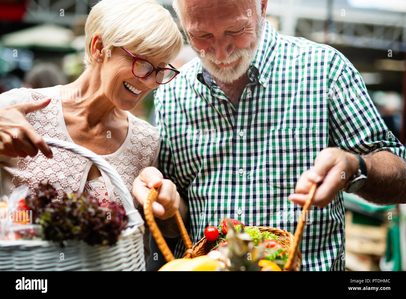 Elderly customer hi-res stock photography and images - Alamy