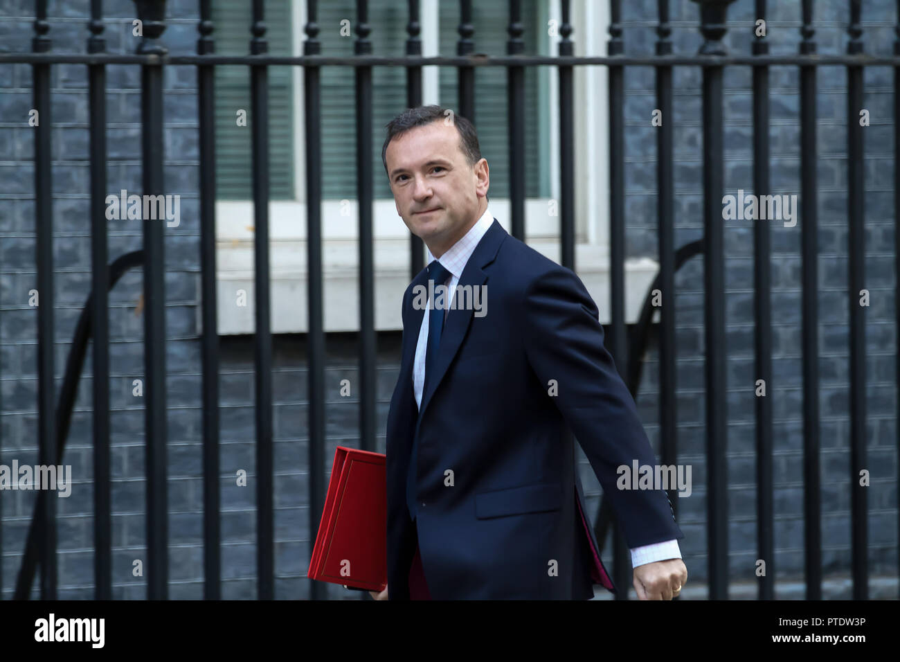The rt hon alun cairns mp hi-res stock photography and images - Alamy