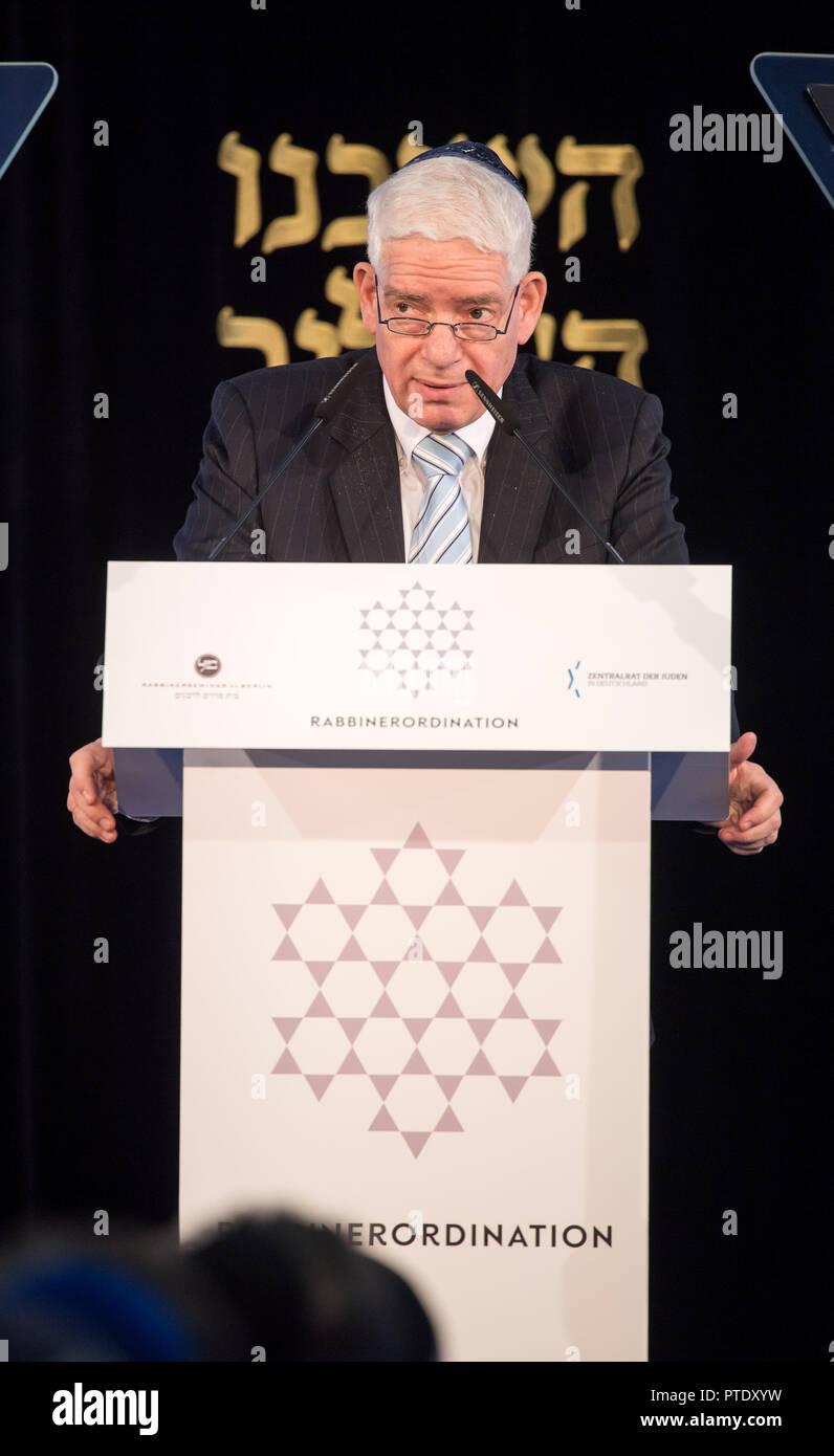 09 October 2018, Berlin: Joseph Schuster, President of the Central ...
