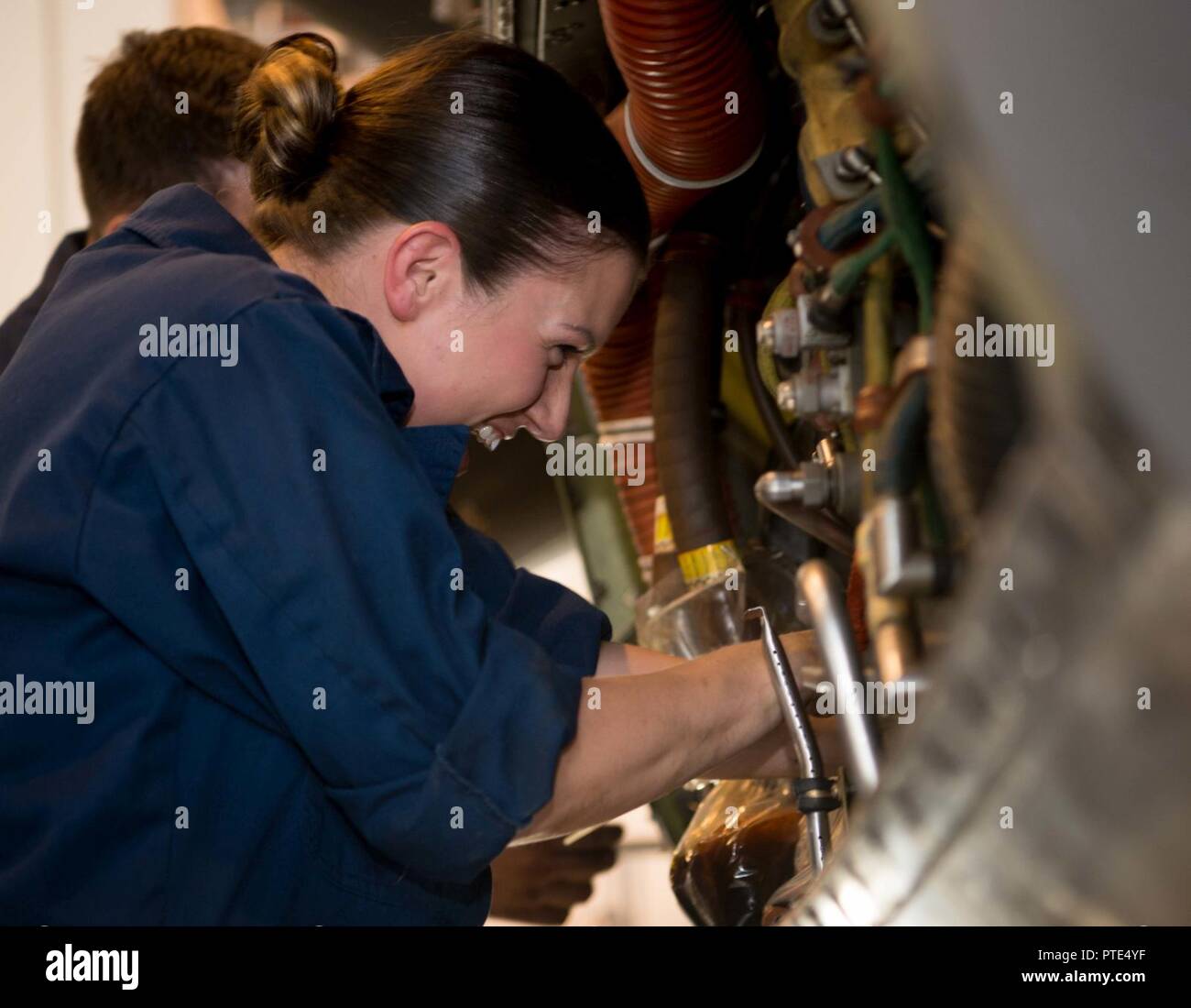 Aerospace repair and reclamation craftsman hi-res stock photography and ...