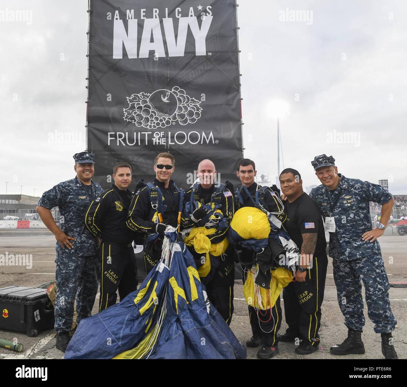Minnesota (July 13, 2017) Members of U.S. Navy Parachute Team “The Leap ...