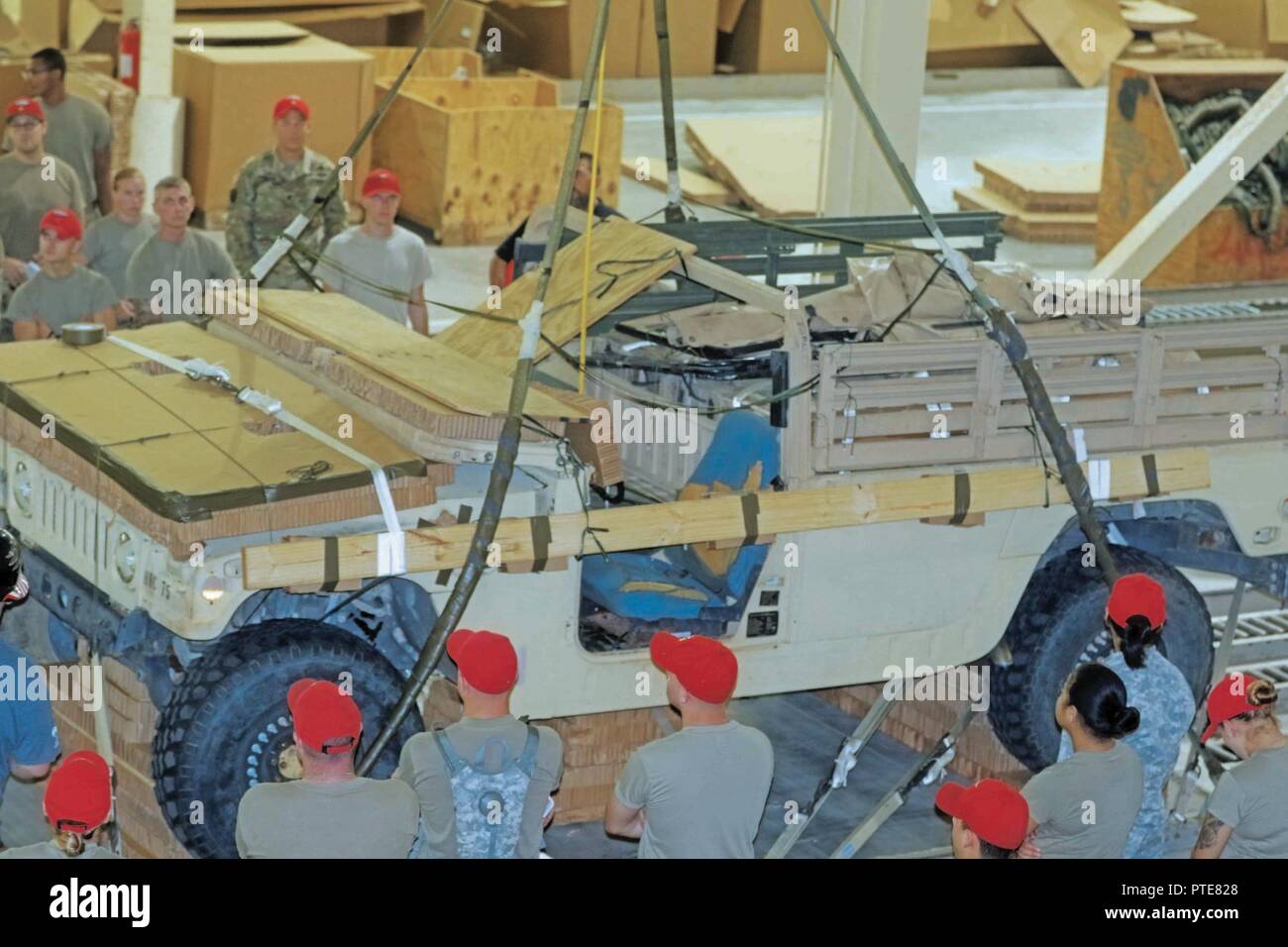 82nd airborne division sustainment brigade hi-res stock photography and ...