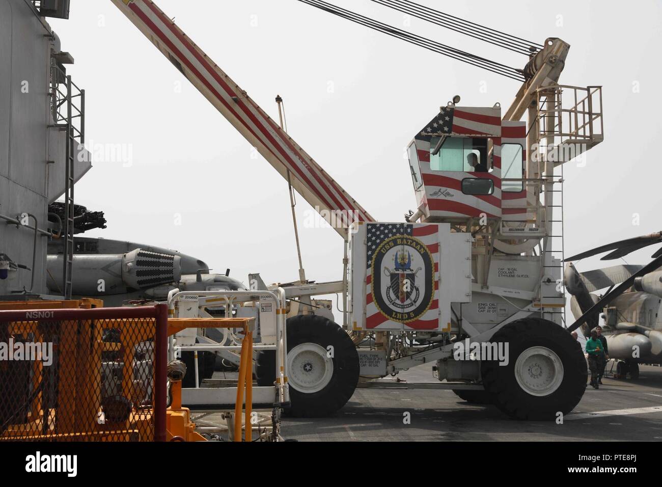 Tilly crash crane hi-res stock photography and images - Alamy