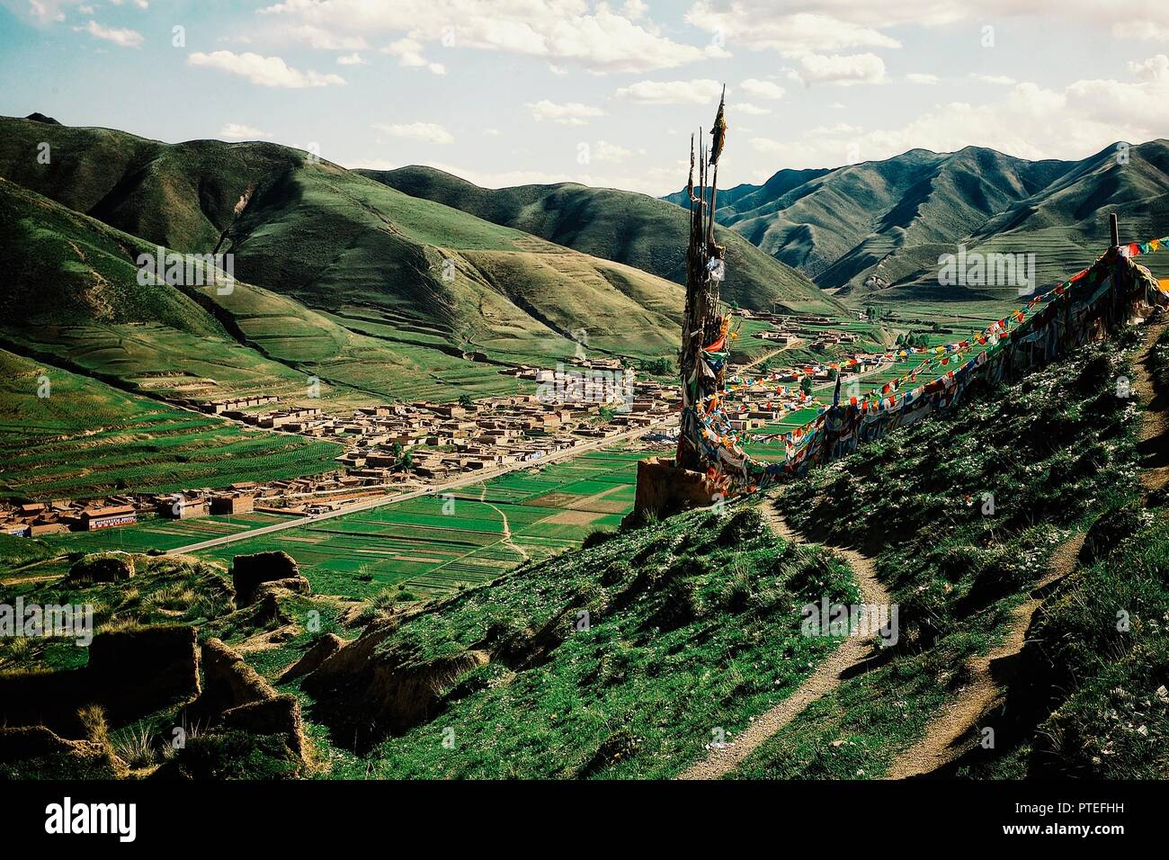 Labrang valley hi-res stock photography and images - Alamy