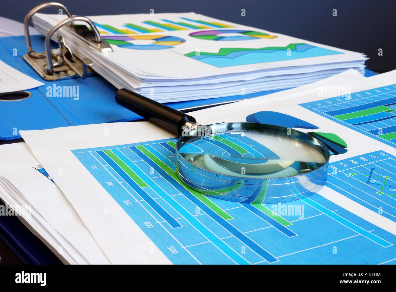 Growth diagram analysis hi-res stock photography and images - Alamy
