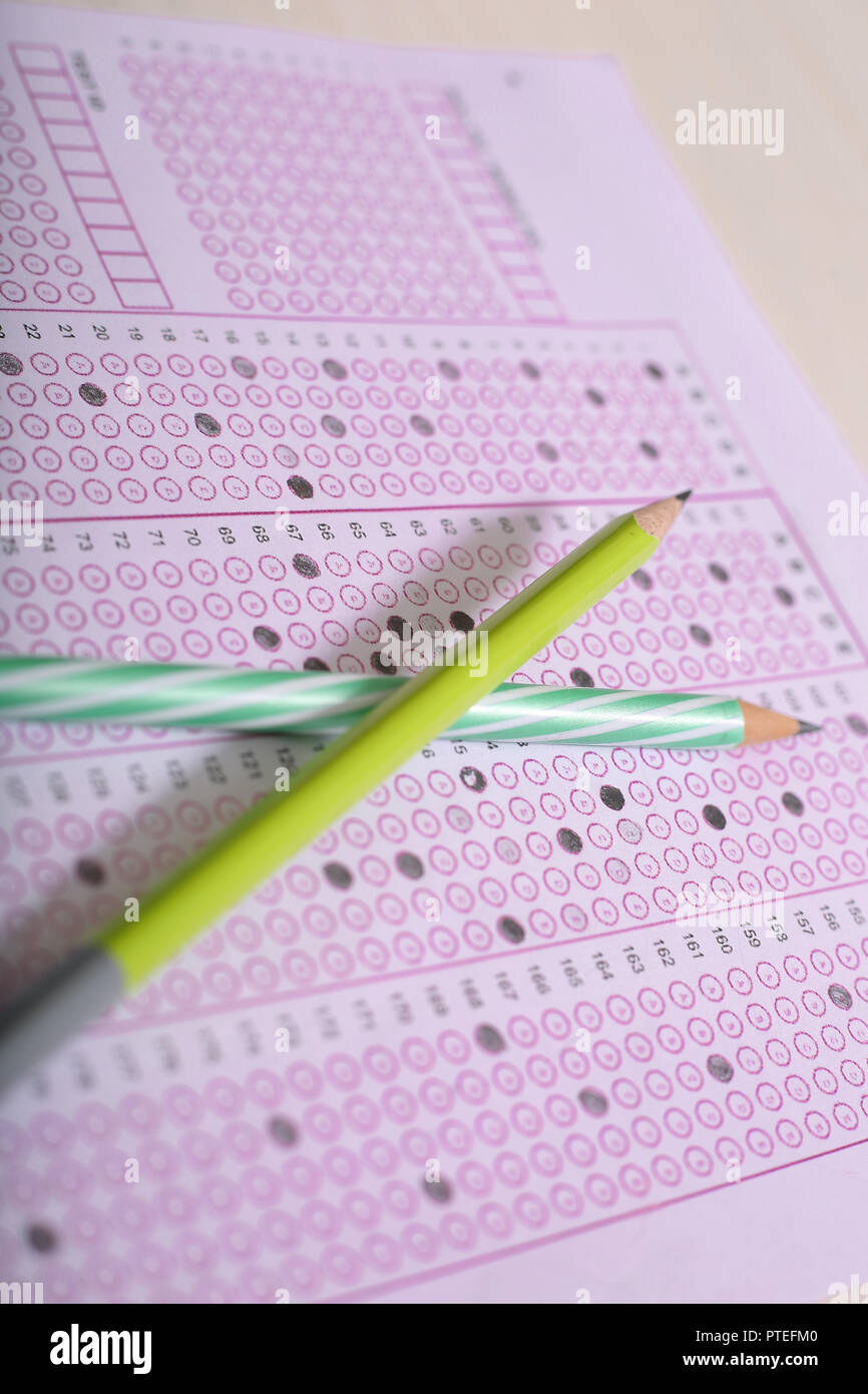 Multiple choice test hi-res stock photography and images - Alamy