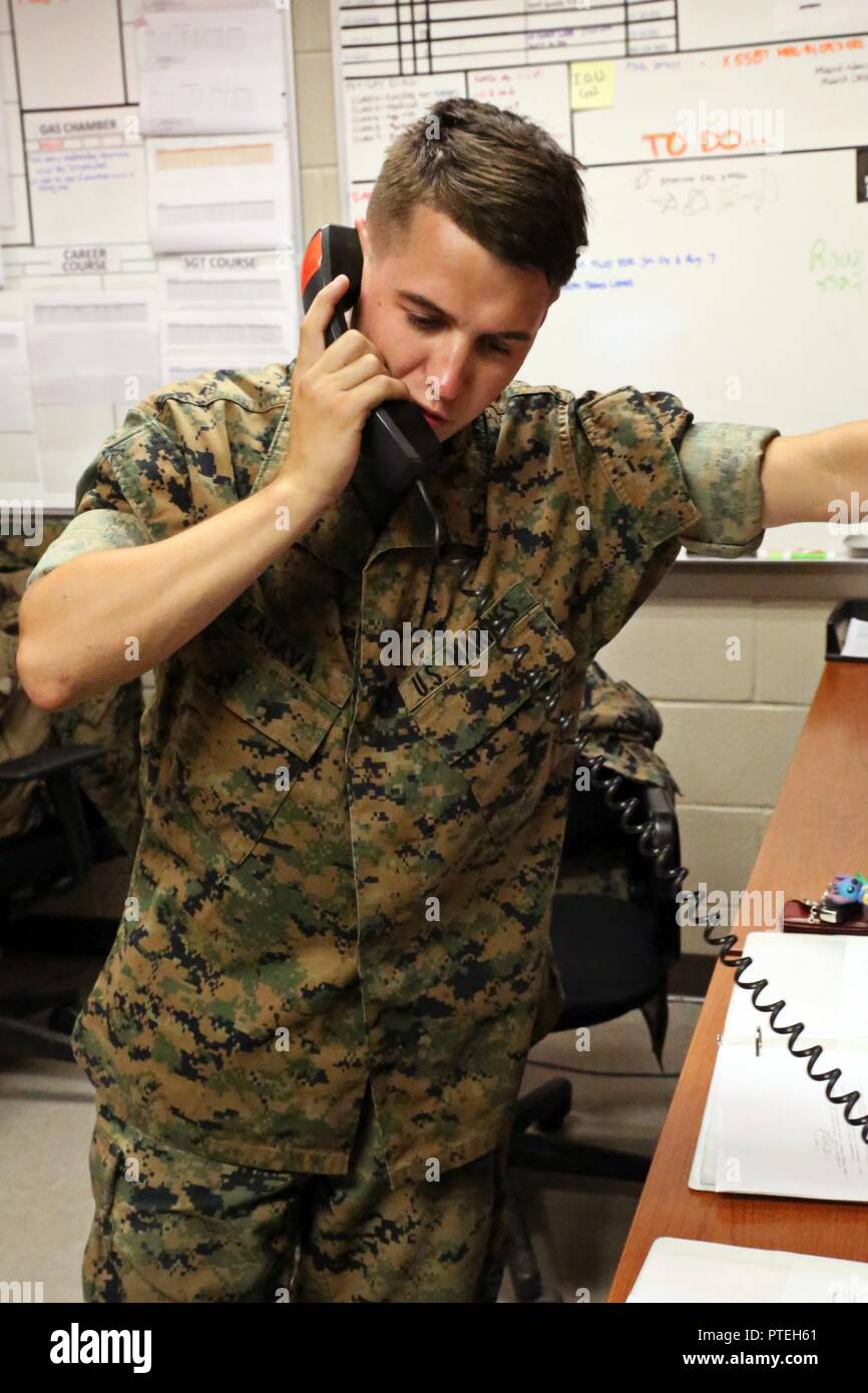 Us marines rifle swim hi-res stock photography and images - Alamy