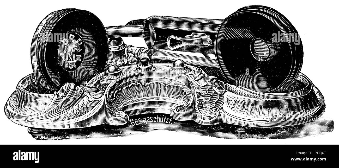 Old telephone 1900 Black and White Stock Photos & Images - Alamy