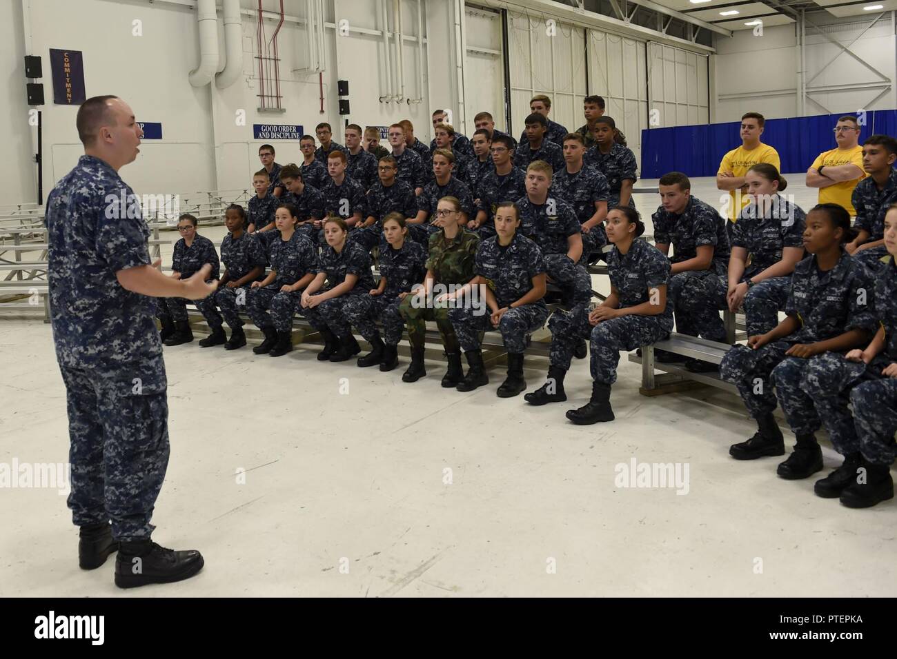 U s naval sea cadets hi-res stock photography and images - Alamy