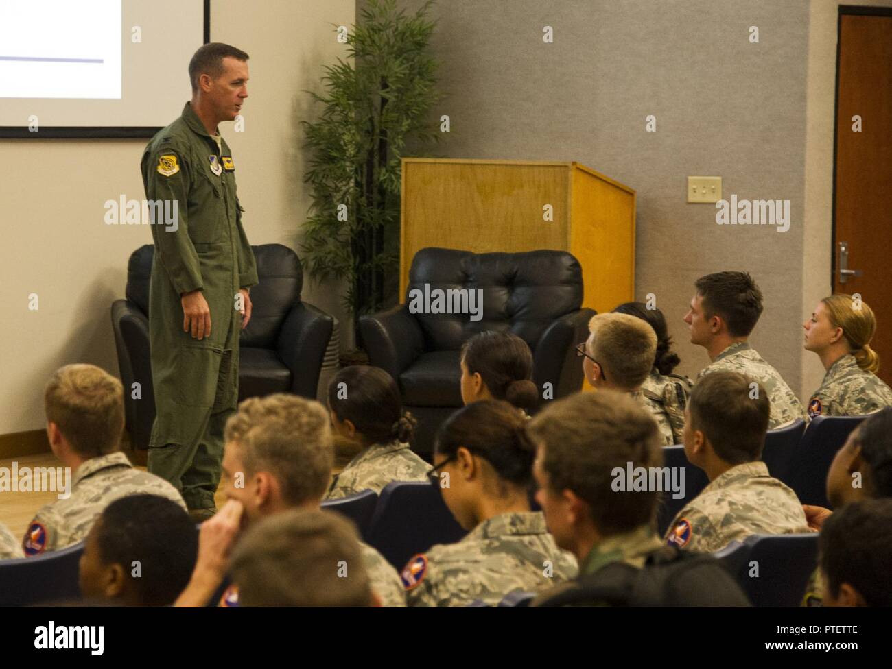 Col. Kevin Gordon, 15th Wing commander, welcomes cadets from the Civil ...