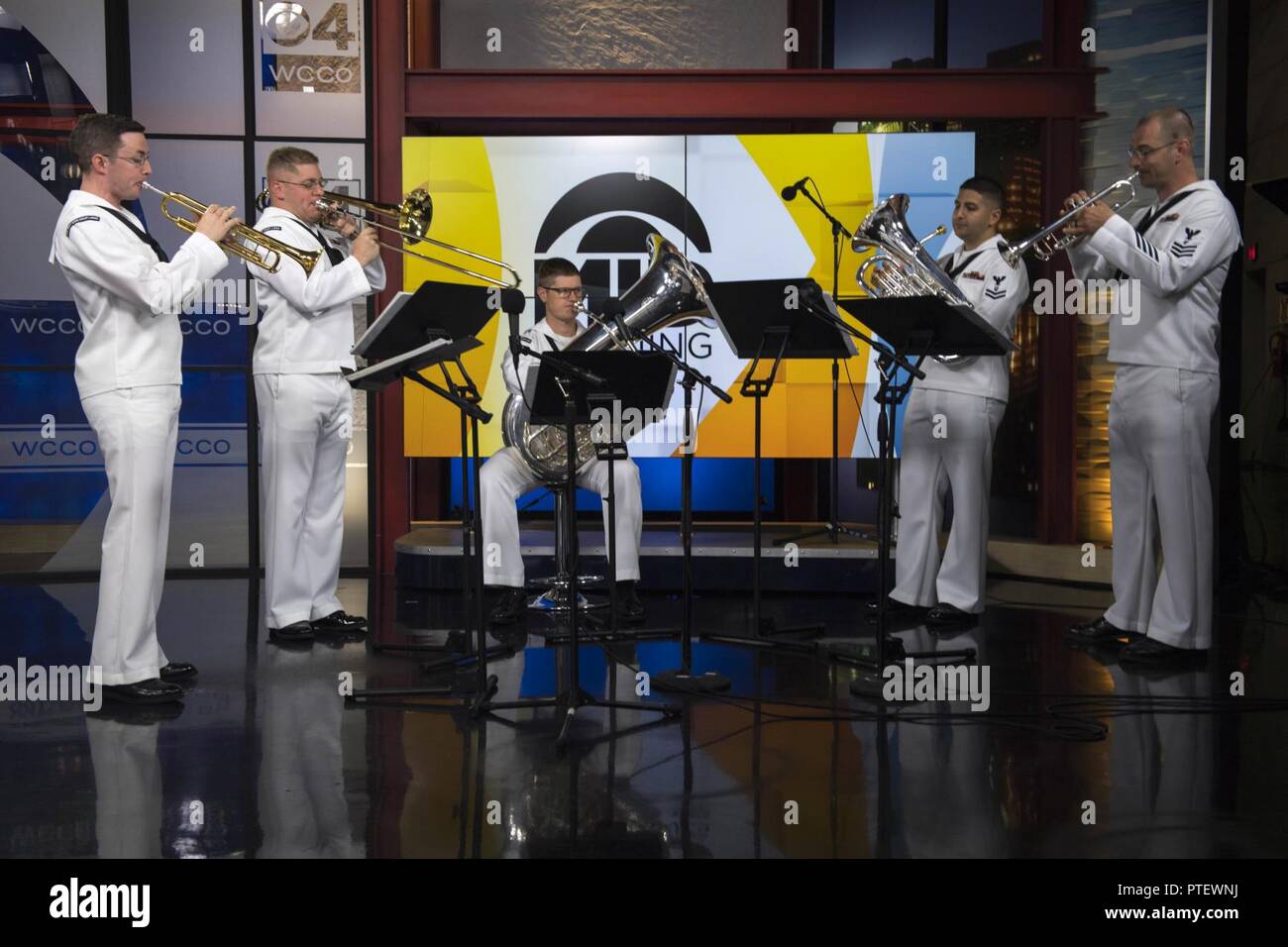 Wcco hi-res stock photography and images - Alamy