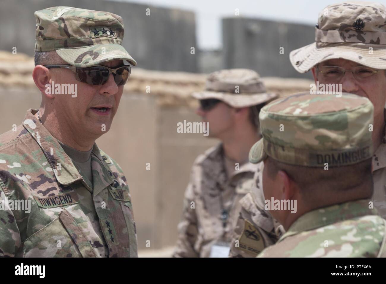 U s army lt gen stephen townsend hi-res stock photography and images ...